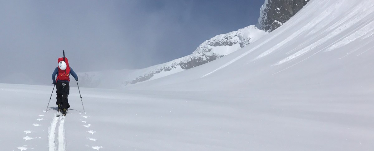 Topptur på randonee-ski for nybegynnere i Jotunheimen, april 2021 ...